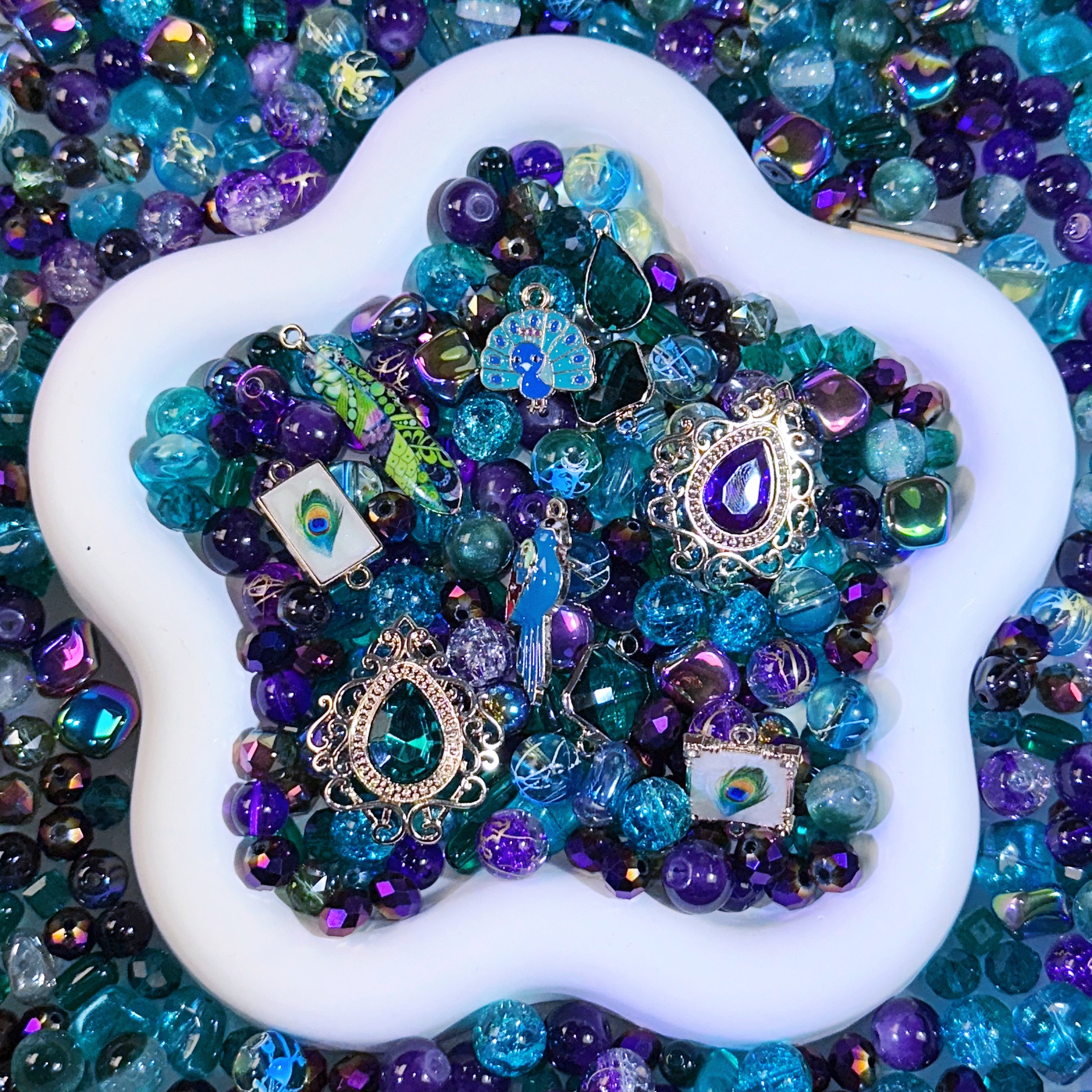 【NEW】【Key Chain/Jewelry】Live Product- Peacock Mix – SolinVintage